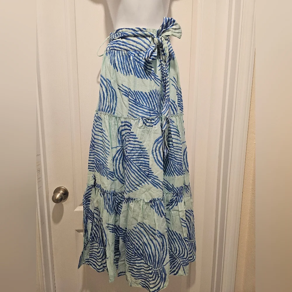 Vineyard Vines | Skirts | Vineyard Vines Palm Frond Maxi Skirt Sz 4 ...